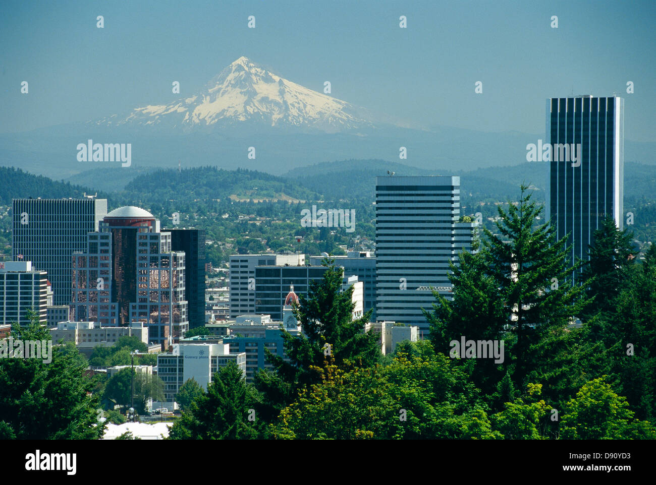Portland oregon usa view hi-res stock photography and images - Alamy
