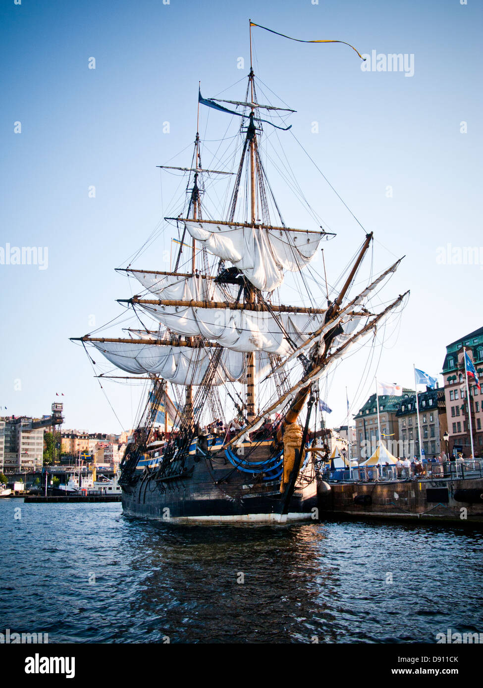 Sailing ship at harbor hi-res stock photography and images - Alamy