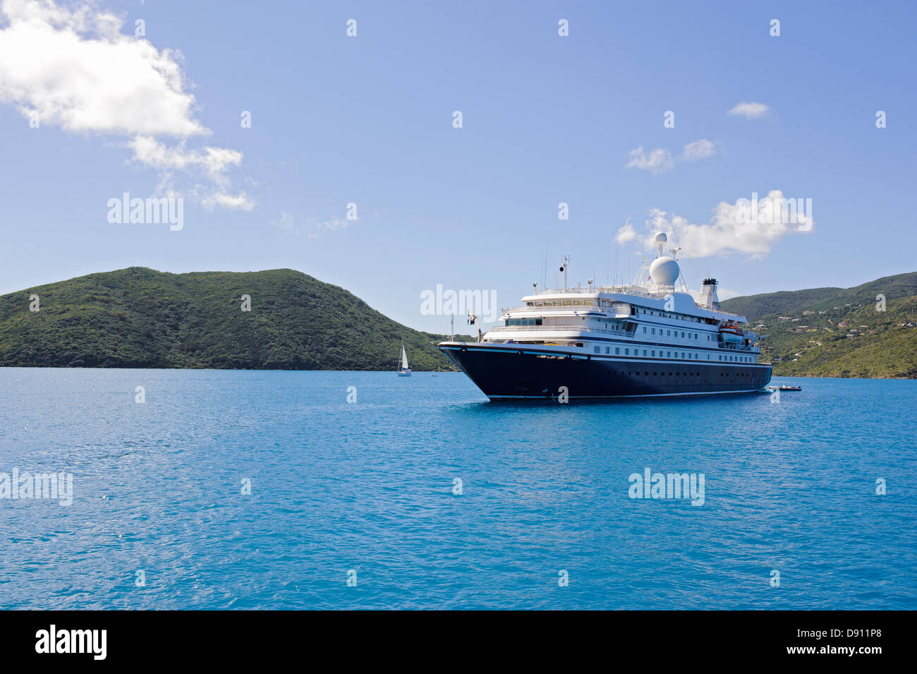 View of cruise ship Stock Photo - Alamy