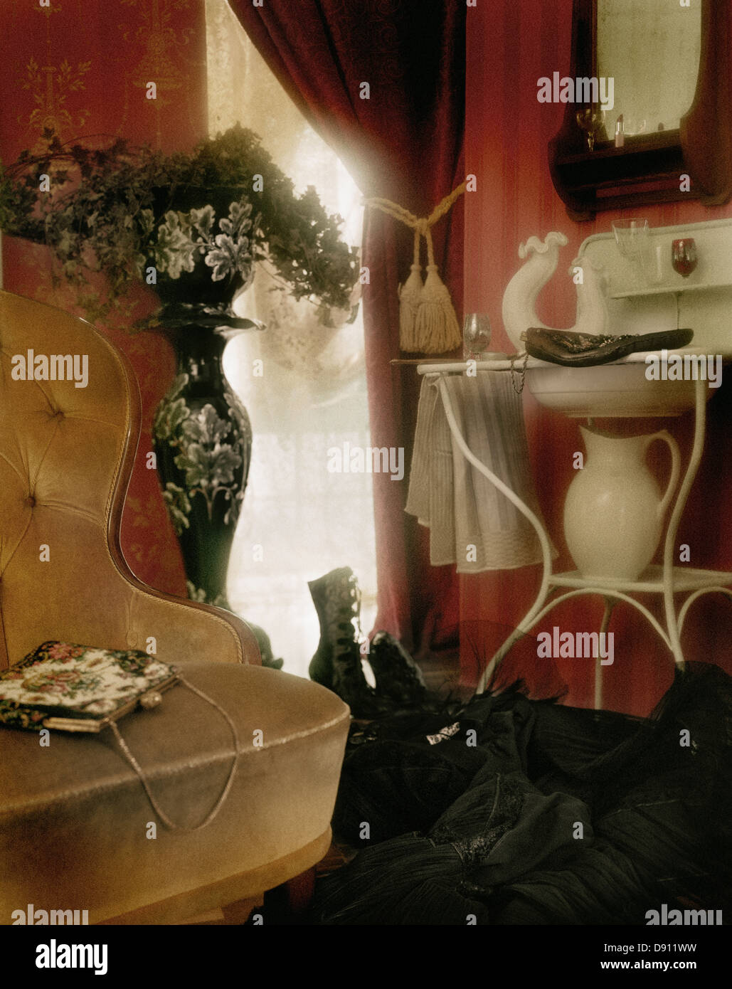 An old fashion bathroom Stock Photo - Alamy