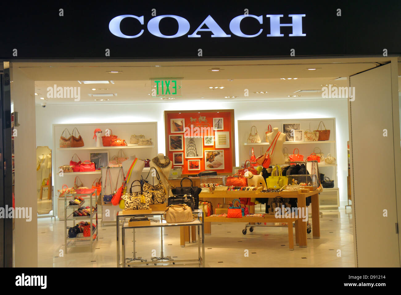 San Francisco California,International Airport,SFO,gate,terminal ...