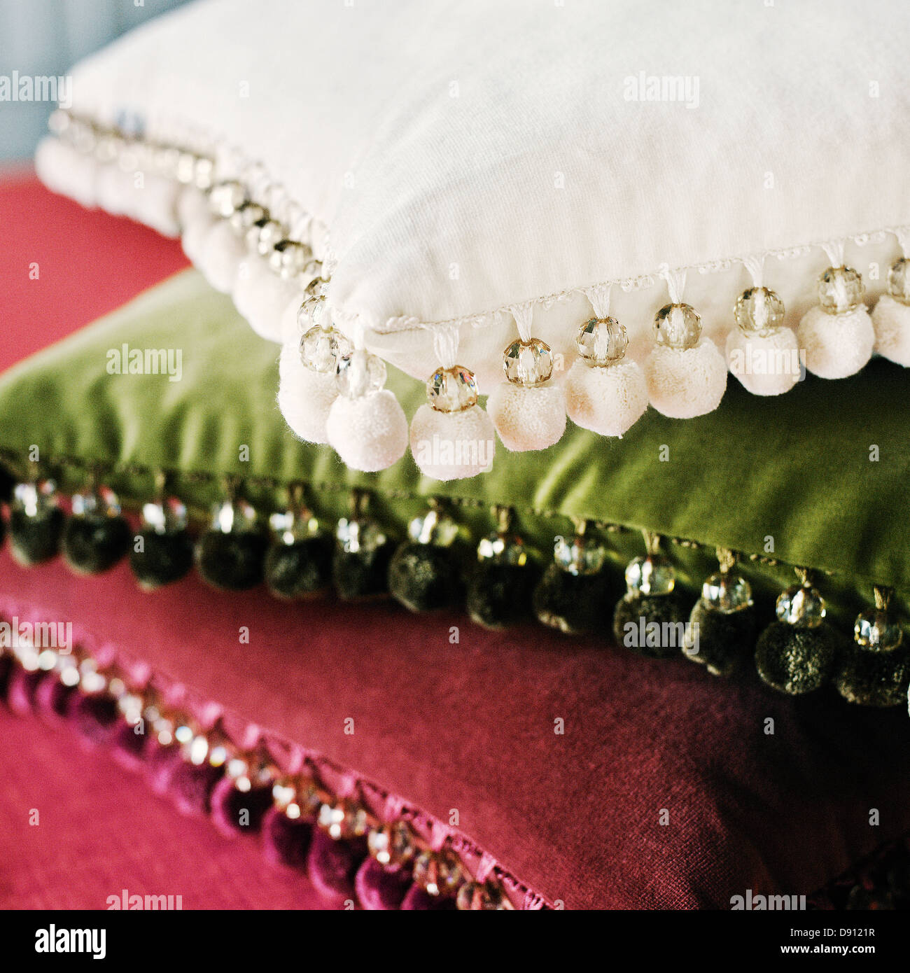 Square pillows hi-res stock photography and images - Alamy
