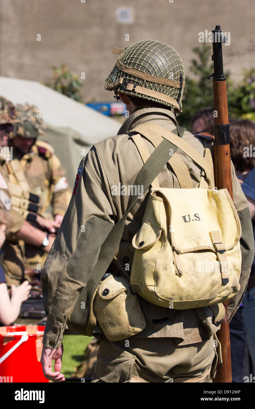 World War 2 re-actors dressed in US army uniform at the Ramsbottom 1940 ...