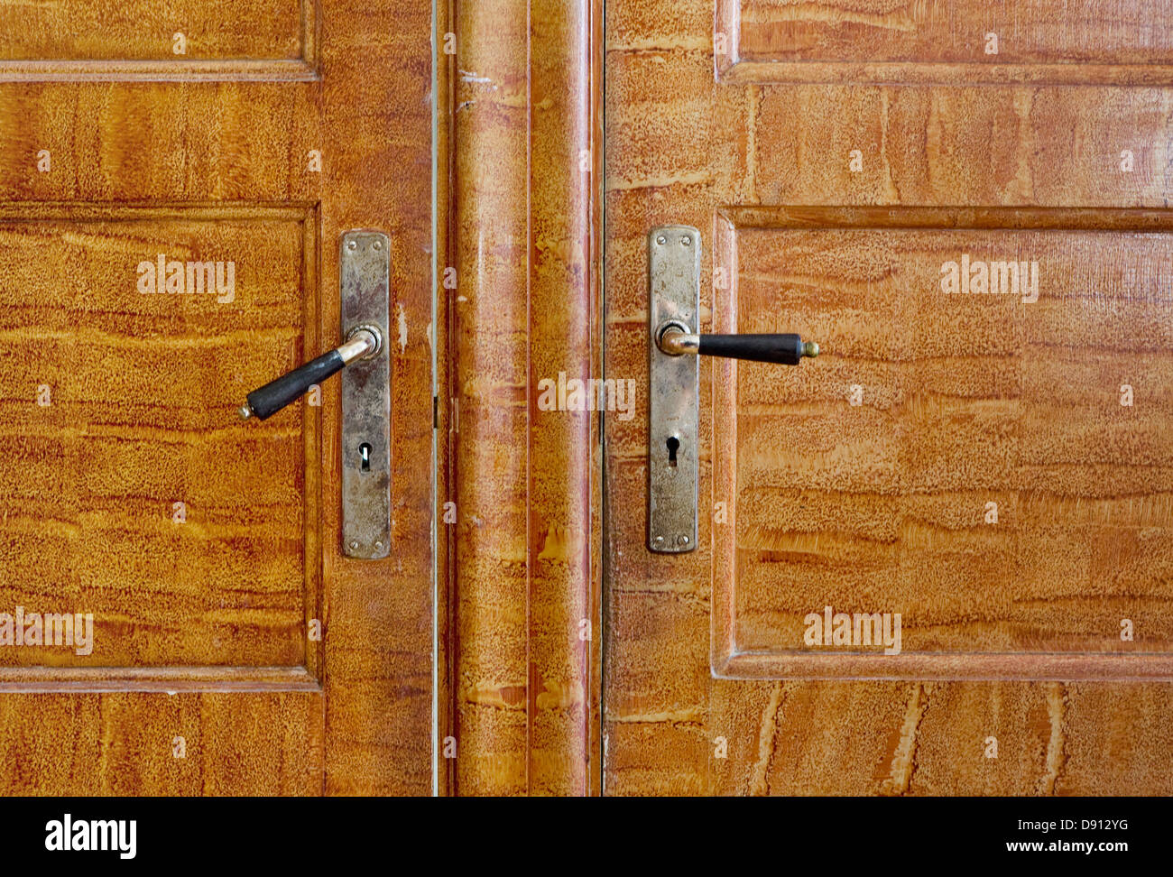 Close-up of wooden door Stock Photo - Alamy