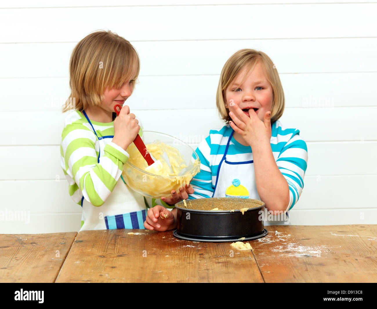 Friendship day cake hi-res stock photography and images - Alamy