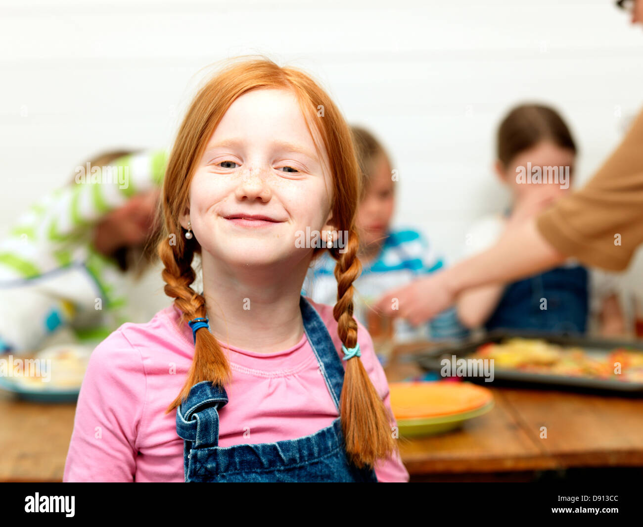 Portrait of girl smiling Stock Photo - Alamy