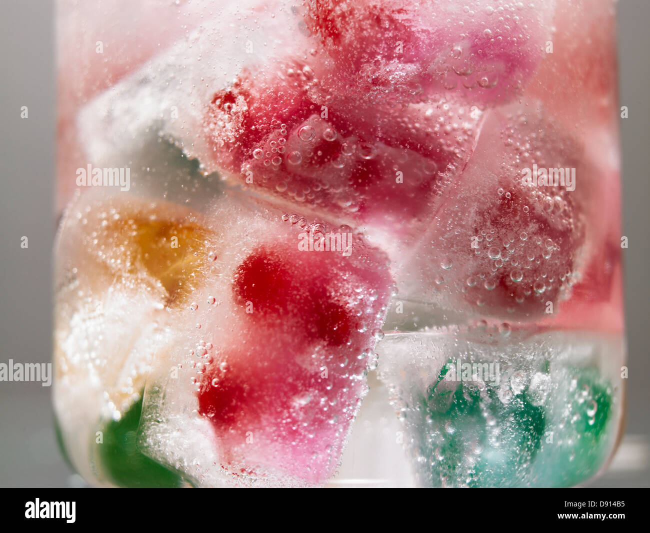 Colored ice cubes hi-res stock photography and images - Alamy