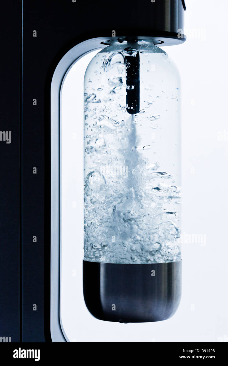 Dissolving carbon dioxide in water Stock Photo - Alamy