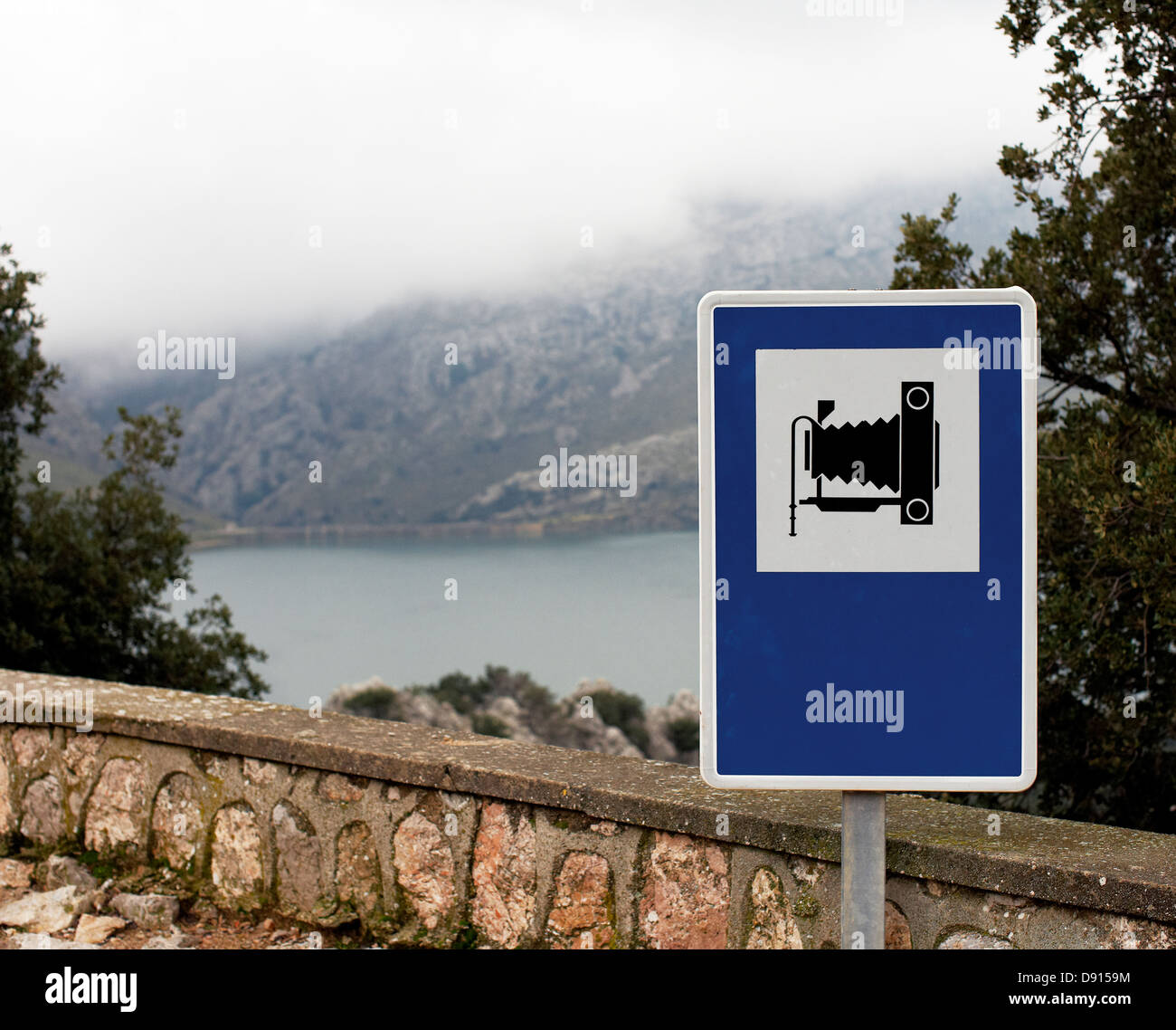 Fog sign spain hi-res stock photography and images - Alamy