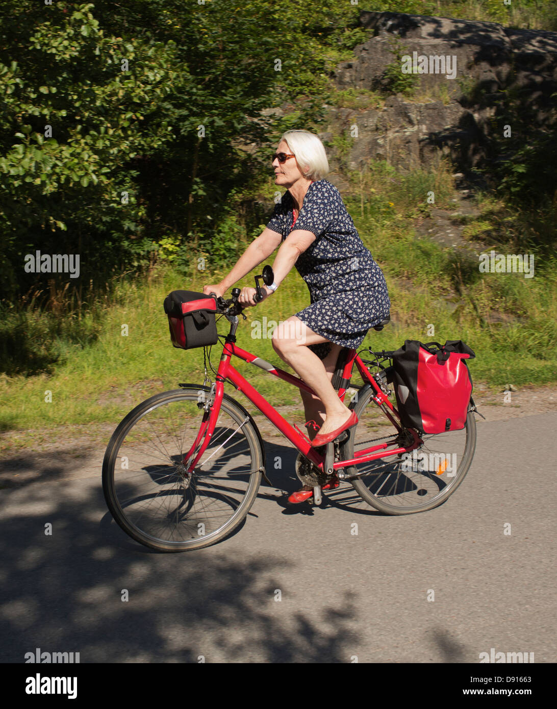 Senior women cycling hi-res stock photography and images - Alamy