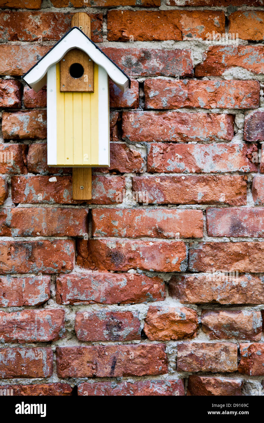 Brick box hi-res stock photography and images - Alamy