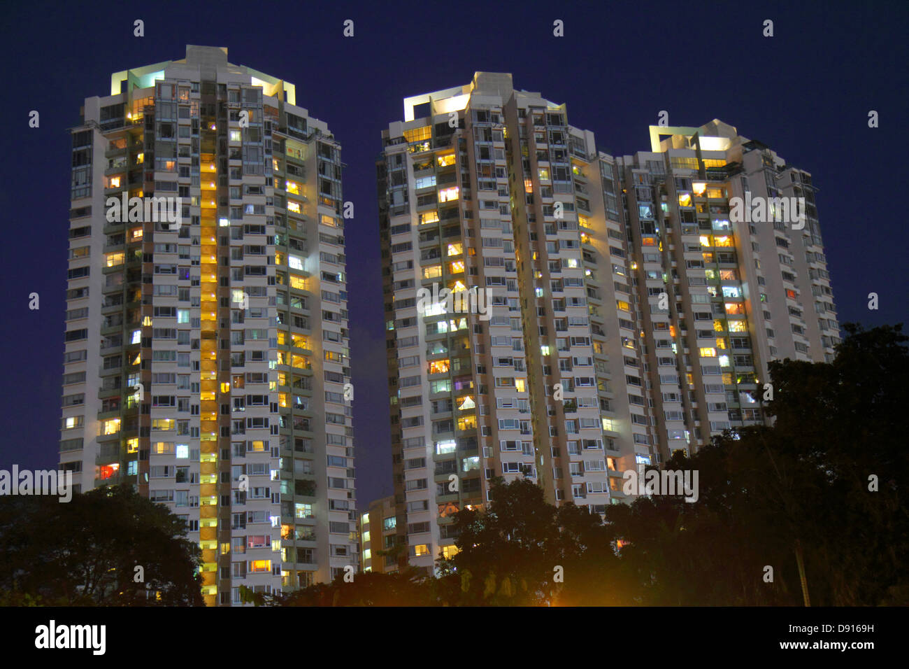 High Rise Apartments Singapore High Resolution Stock Photography and ...