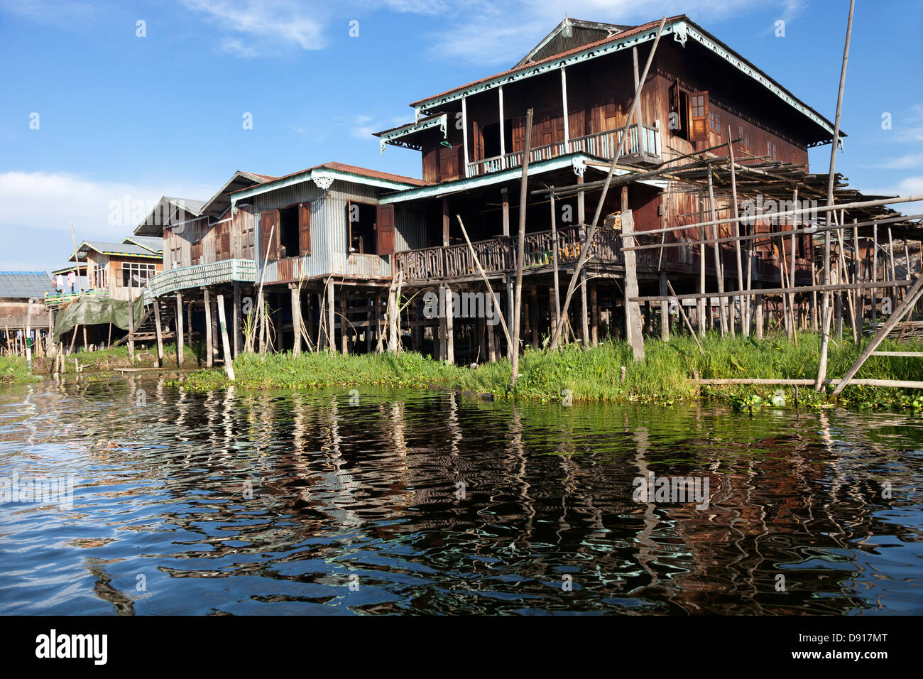A village with houses on stilts by Lake Inle, Myanmar 2 Stock Photo - Alamy
