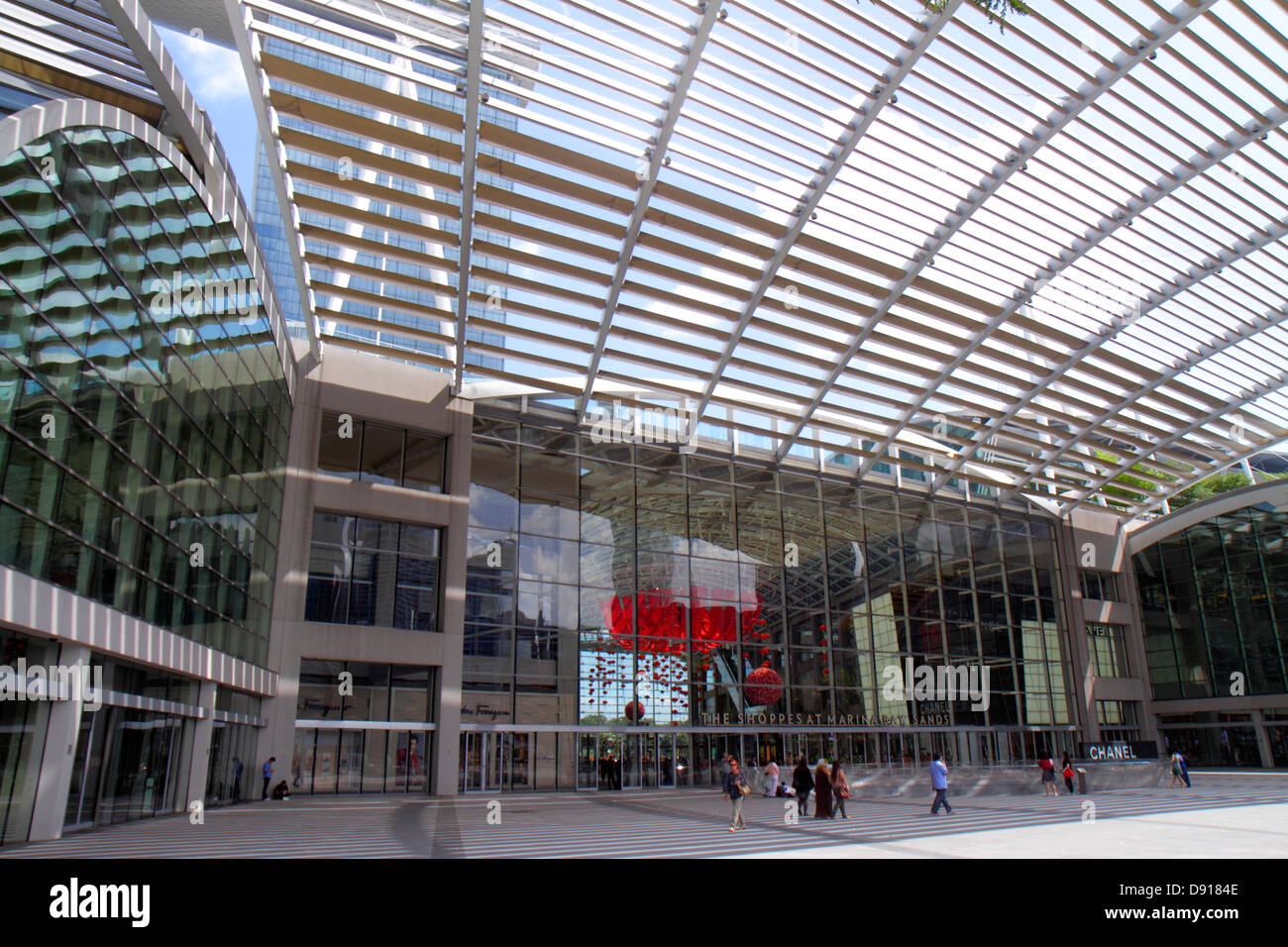 Singapore The Shoppes at Marina Bay Sands,shops,shopping shopper ...