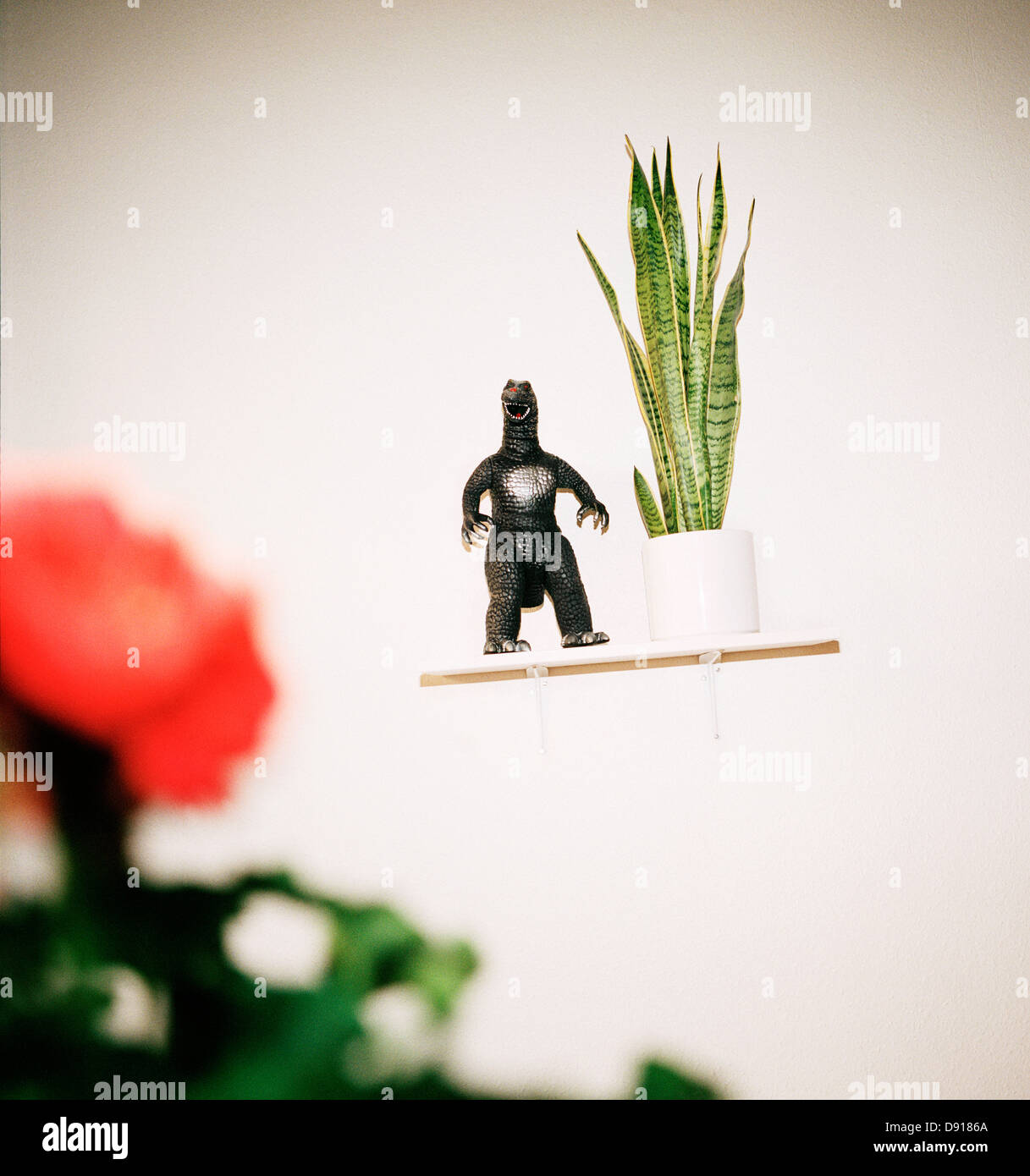 Godzilla square hi-res stock photography and images - Alamy