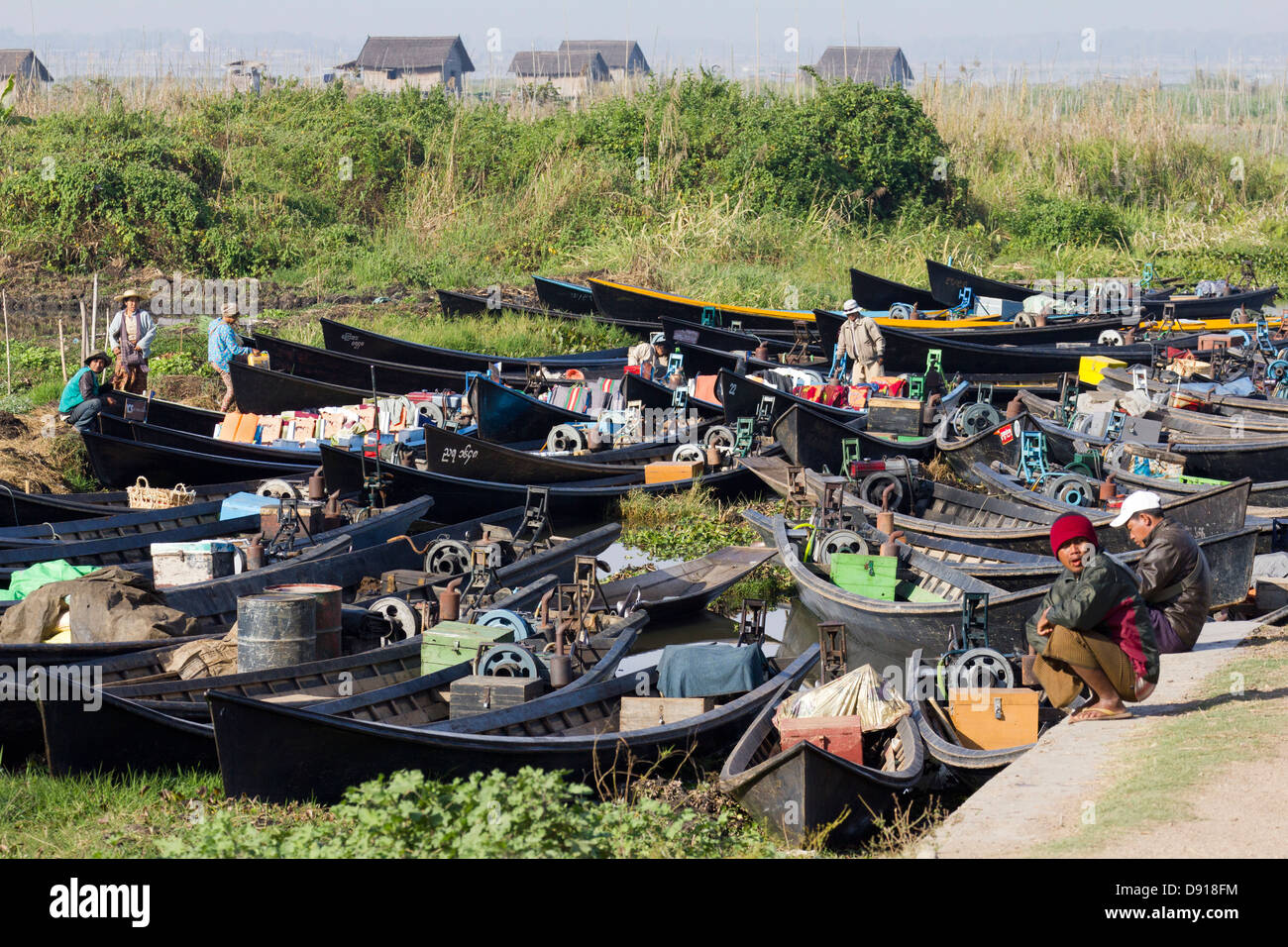 Small tourism boats hi-res stock photography and images - Alamy