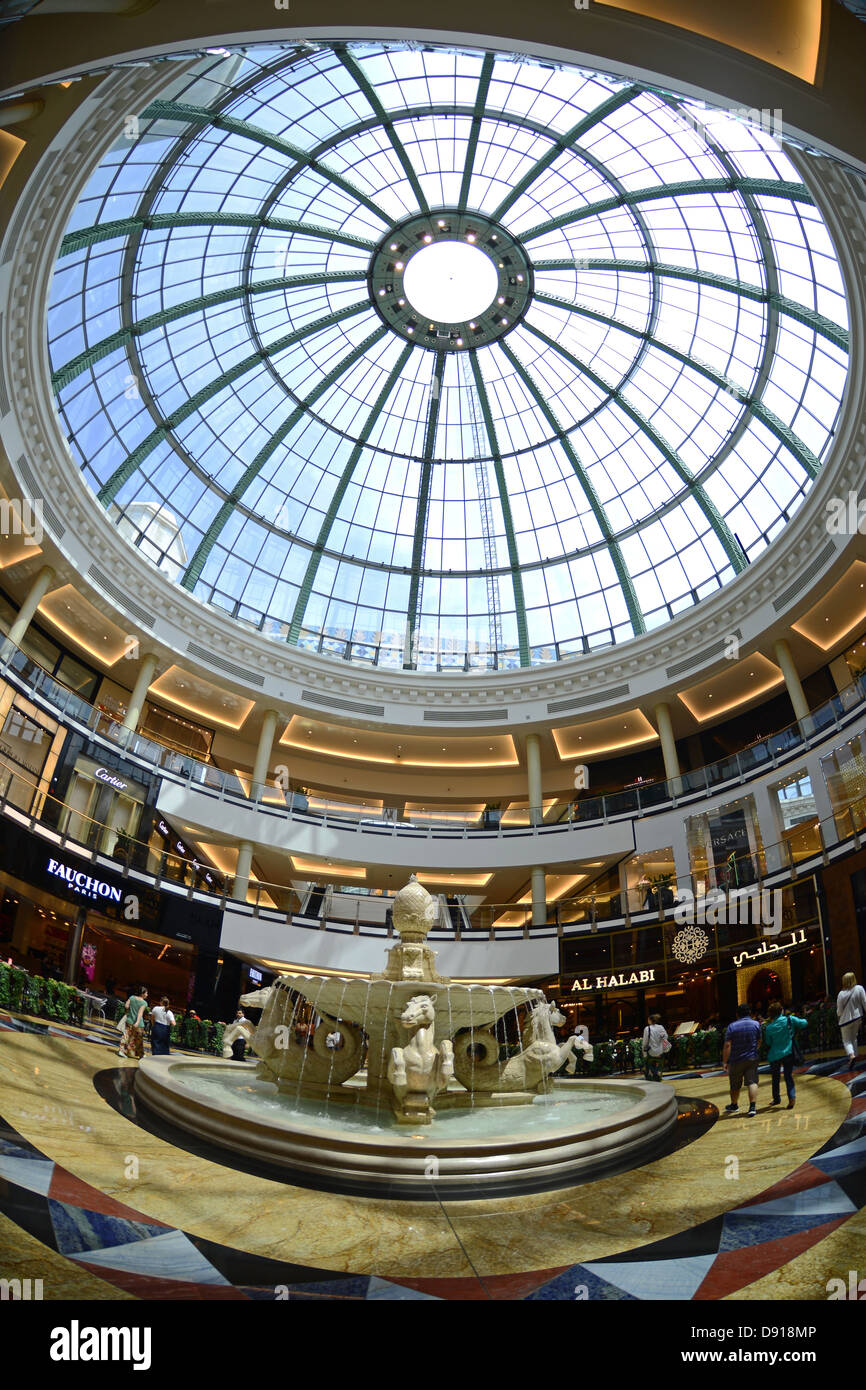 Mall of the emirates interior hi-res stock photography and images - Alamy