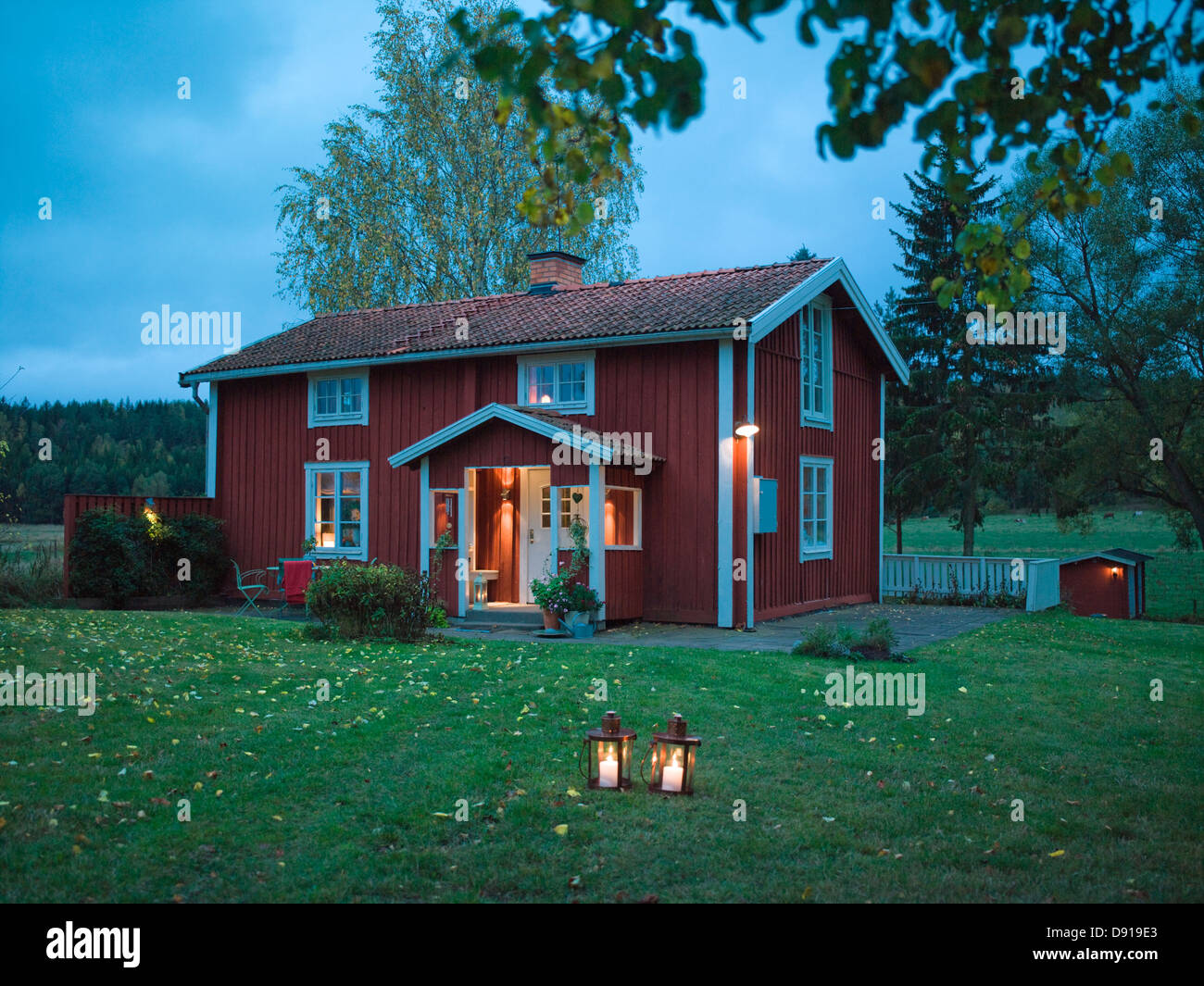 Sweden red house hi-res stock photography and images - Alamy