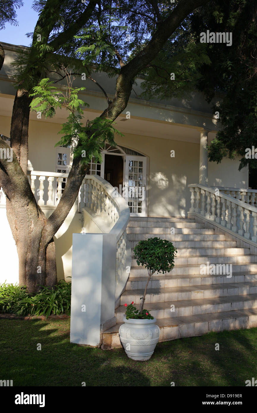 Stair case hi-res stock photography and images - Alamy