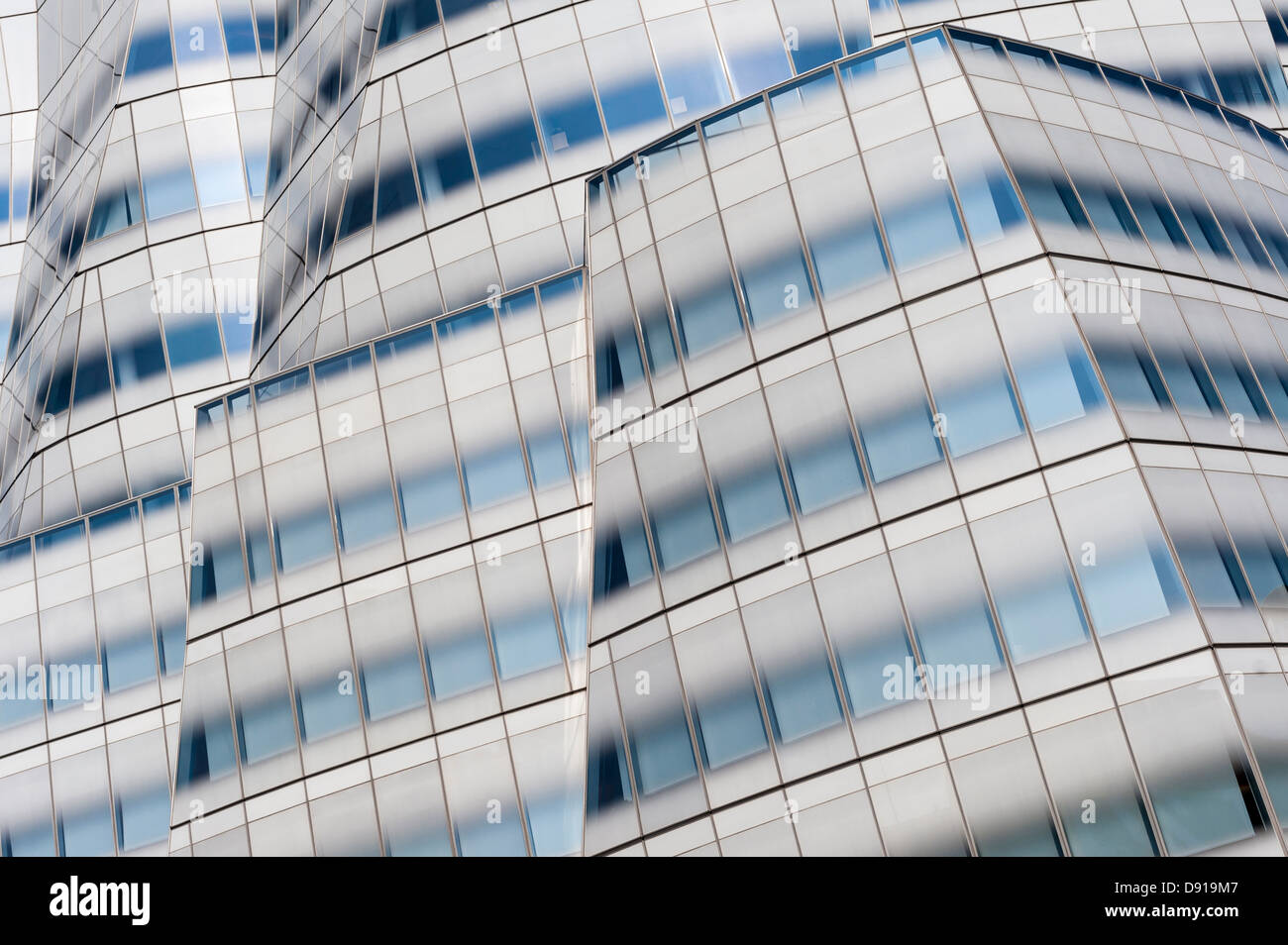 Office building IAC, Chelsea, New York, designed by architect Frank ...