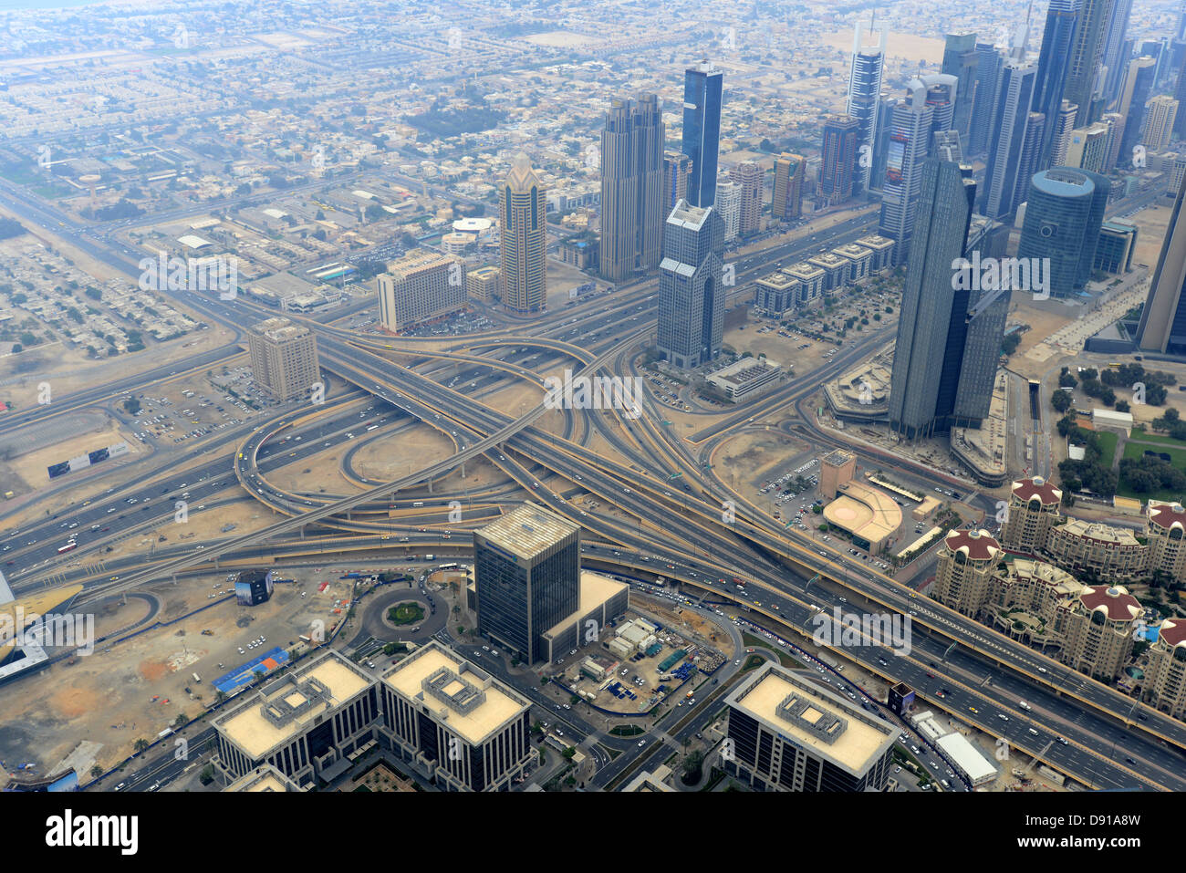 Roads dubai hi-res stock photography and images - Alamy