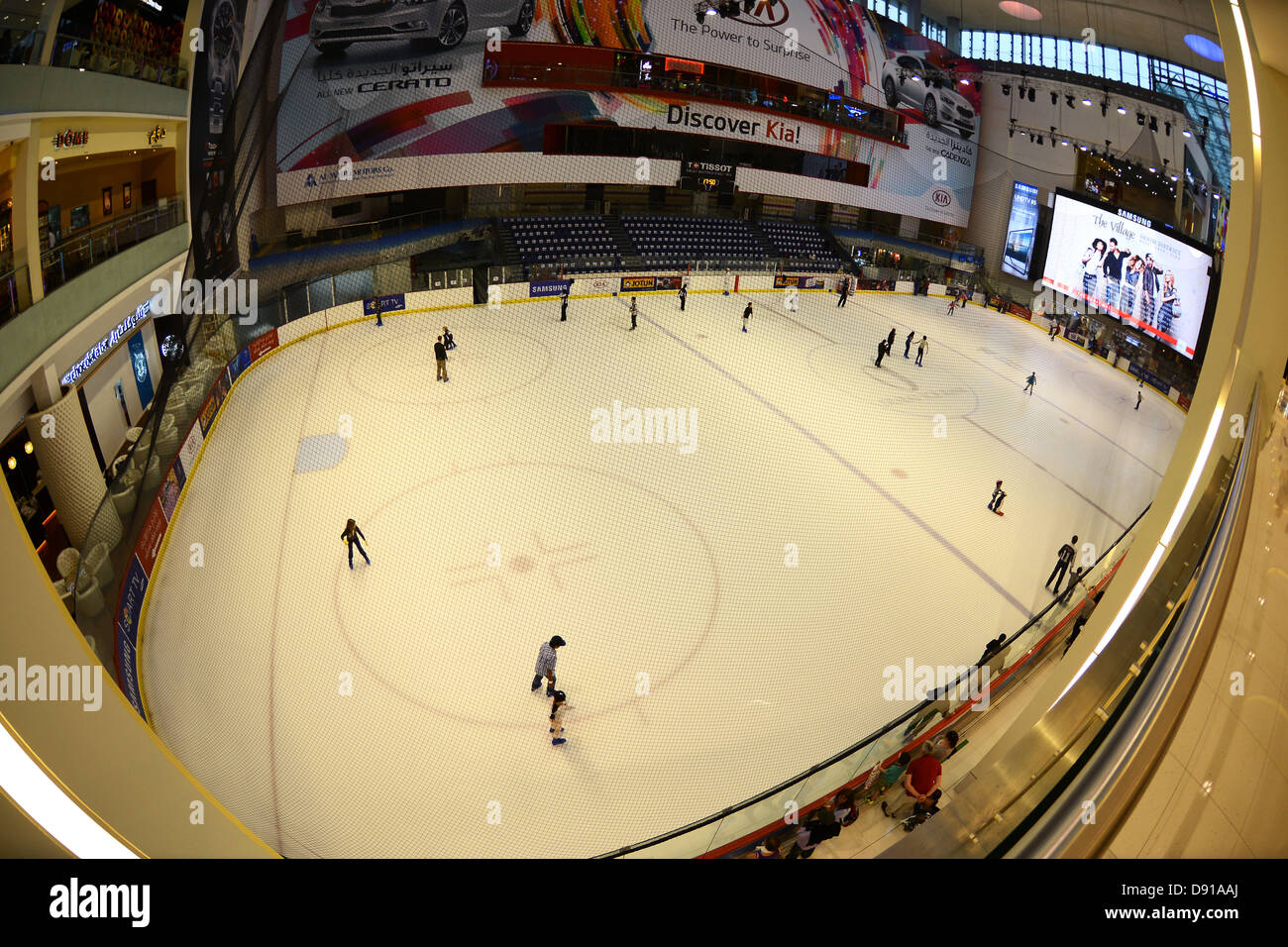Dubai Mall, Ice rink at the Dubai Mall, Dubai, United Arab Emirates ...