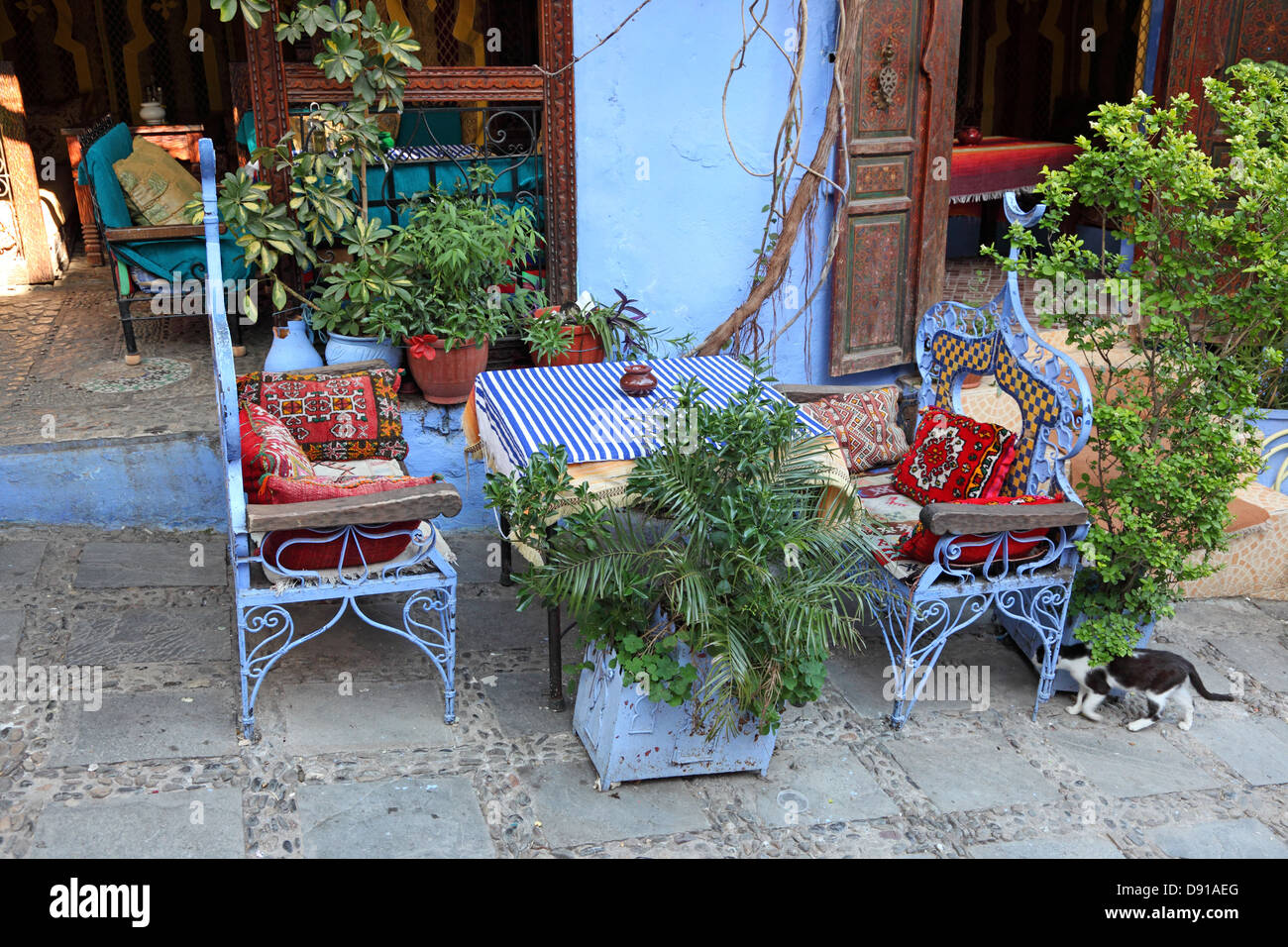 Chefchaouen restaurant hi-res stock photography and images - Alamy