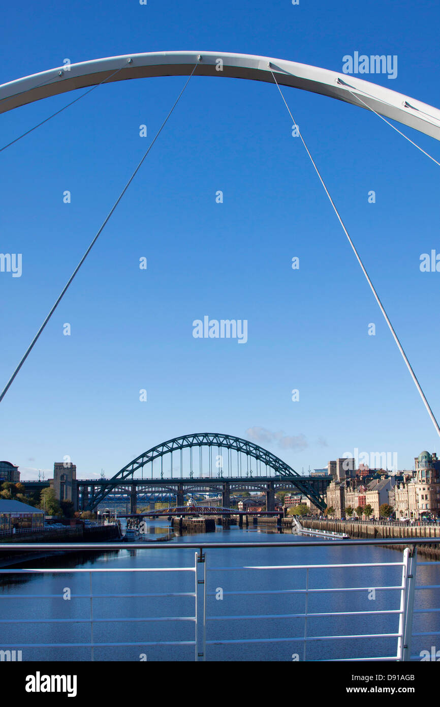Newcastle upon tyne bridges hi-res stock photography and images - Alamy