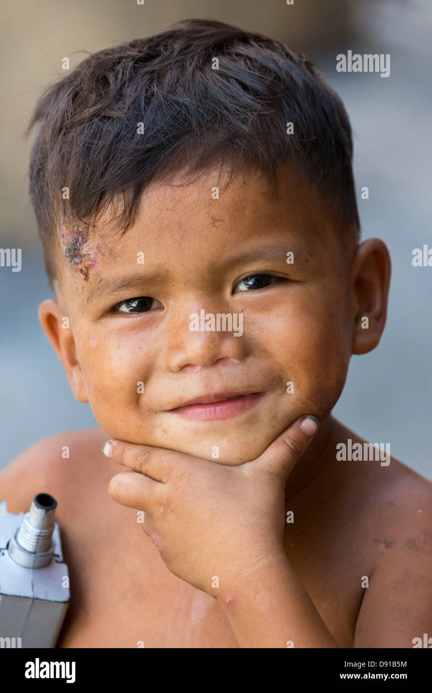 Boy manila hi-res stock photography and images - Alamy