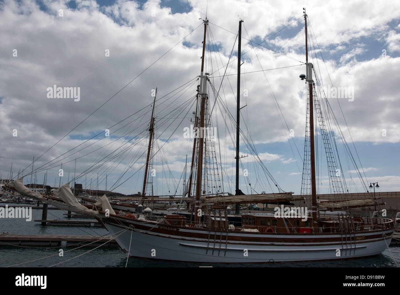 Two masted schooner hi-res stock photography and images - Alamy