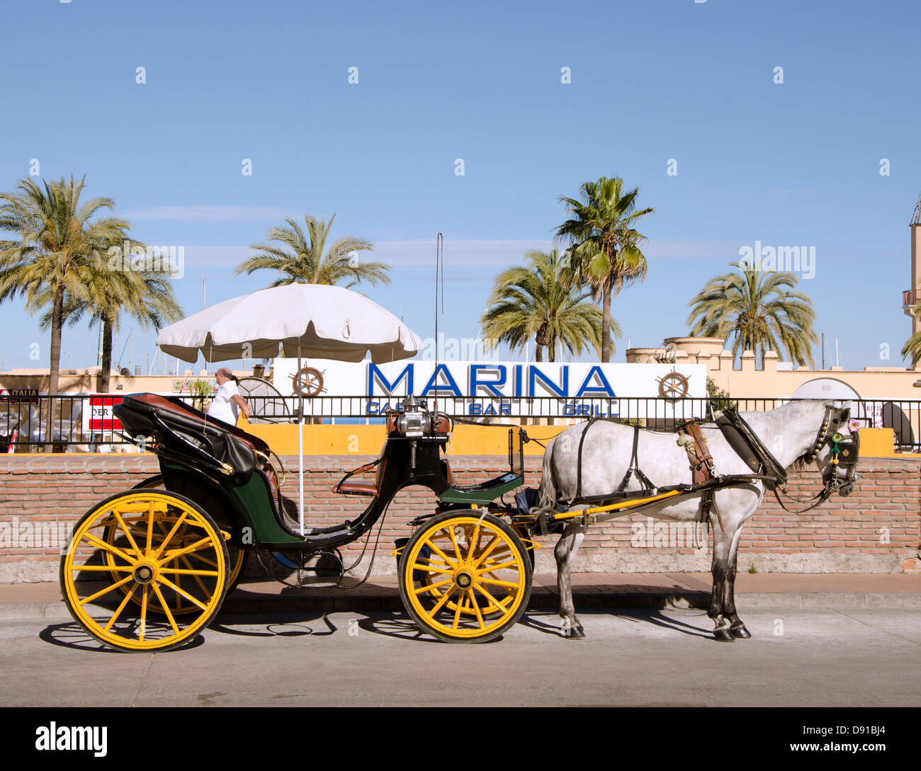 Spanish horse carriage hi-res stock photography and images - Alamy