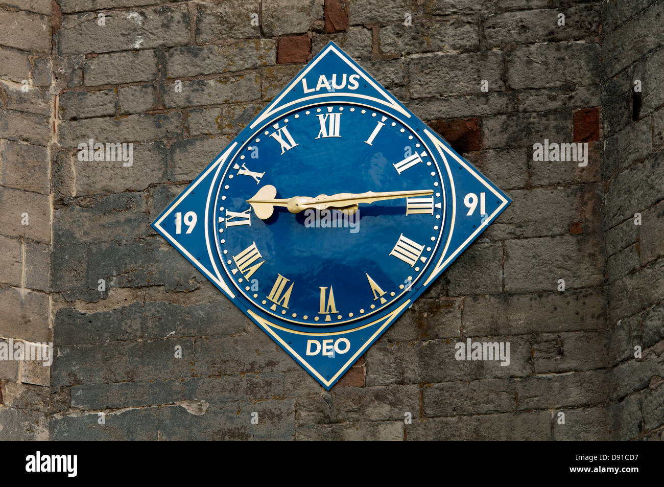 Church clock with roman numerals hi-res stock photography and images ...