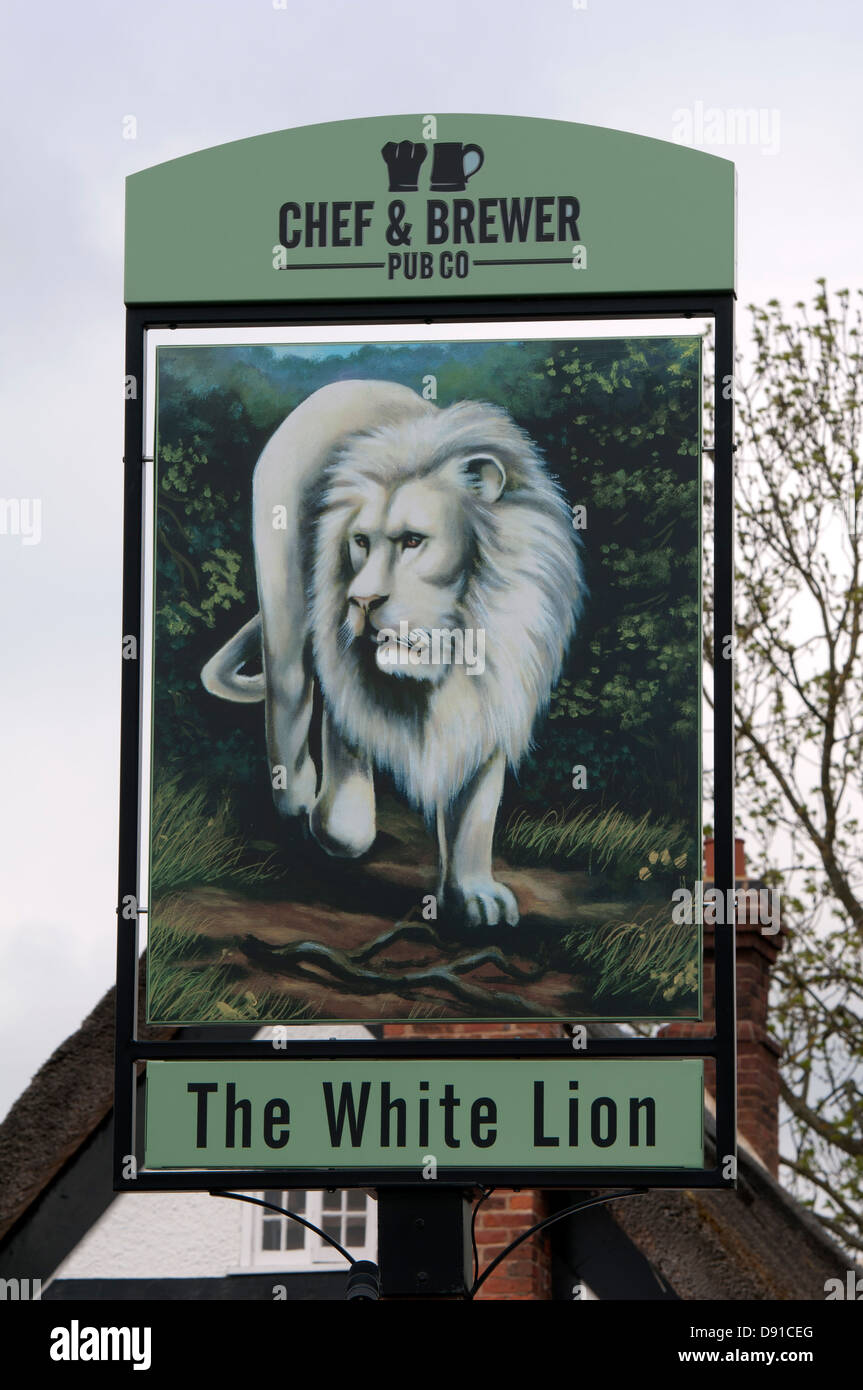 The white lion pub hi-res stock photography and images - Alamy