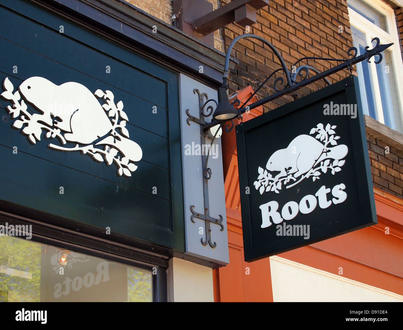 Roots store sign, Canada Stock Photo - Alamy
