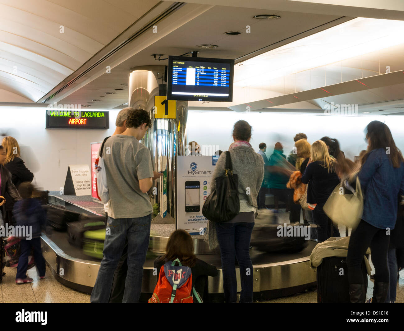 Airport baggage claim hi-res stock photography and images - Alamy
