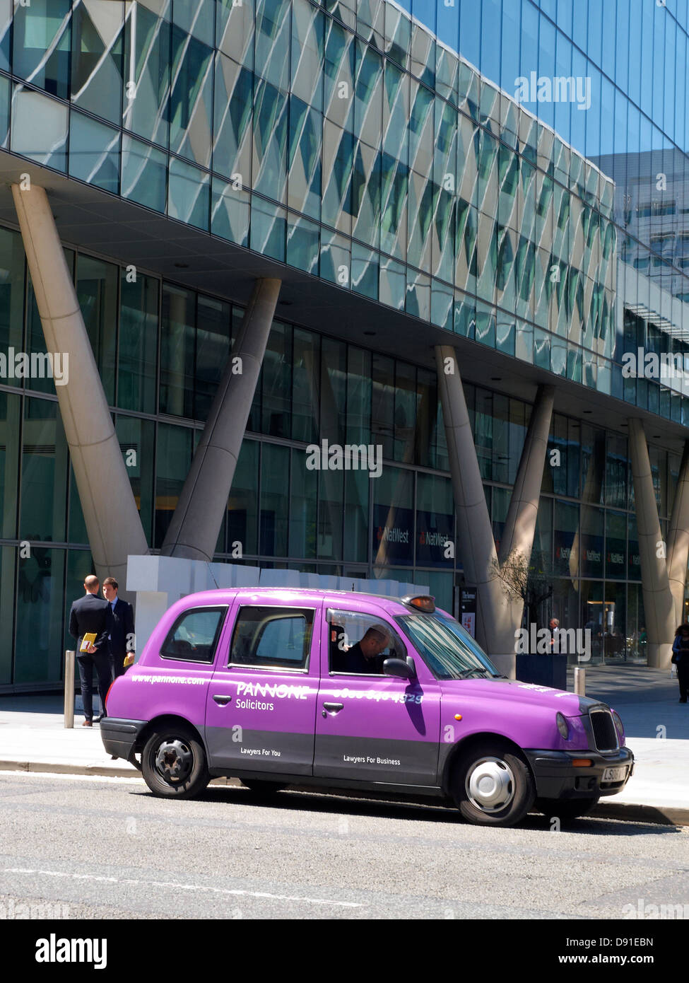 Taxi manchester hi-res stock photography and images - Alamy
