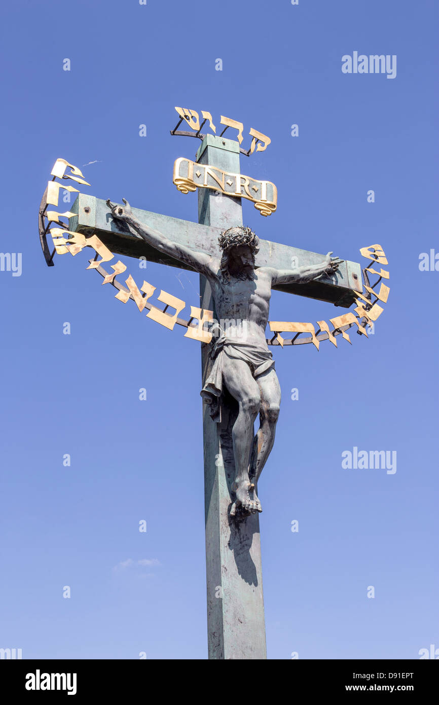Jesus on cross charles bridge hi-res stock photography and images - Alamy