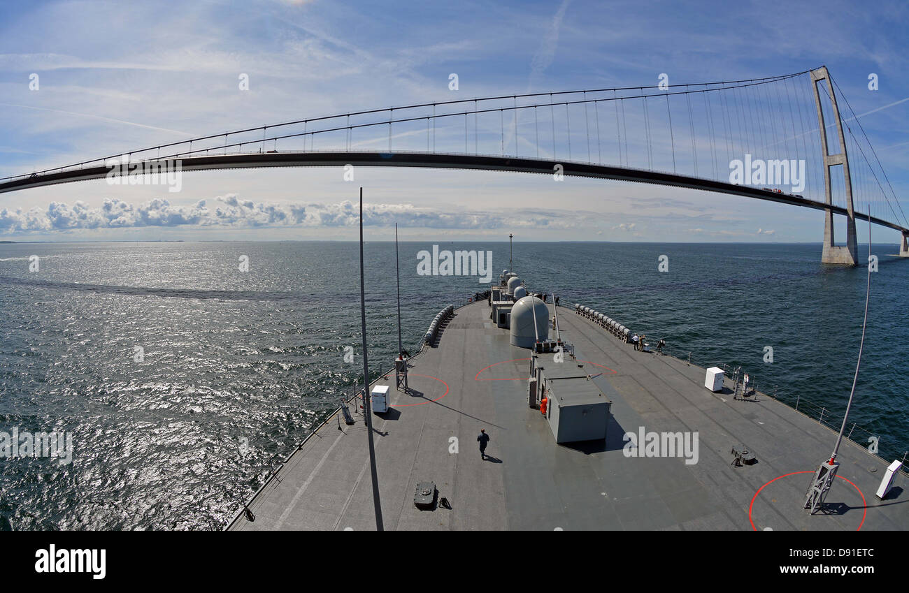 The amphibious command ship USS Mount Whitney (LCC 20 Stock Photo - Alamy