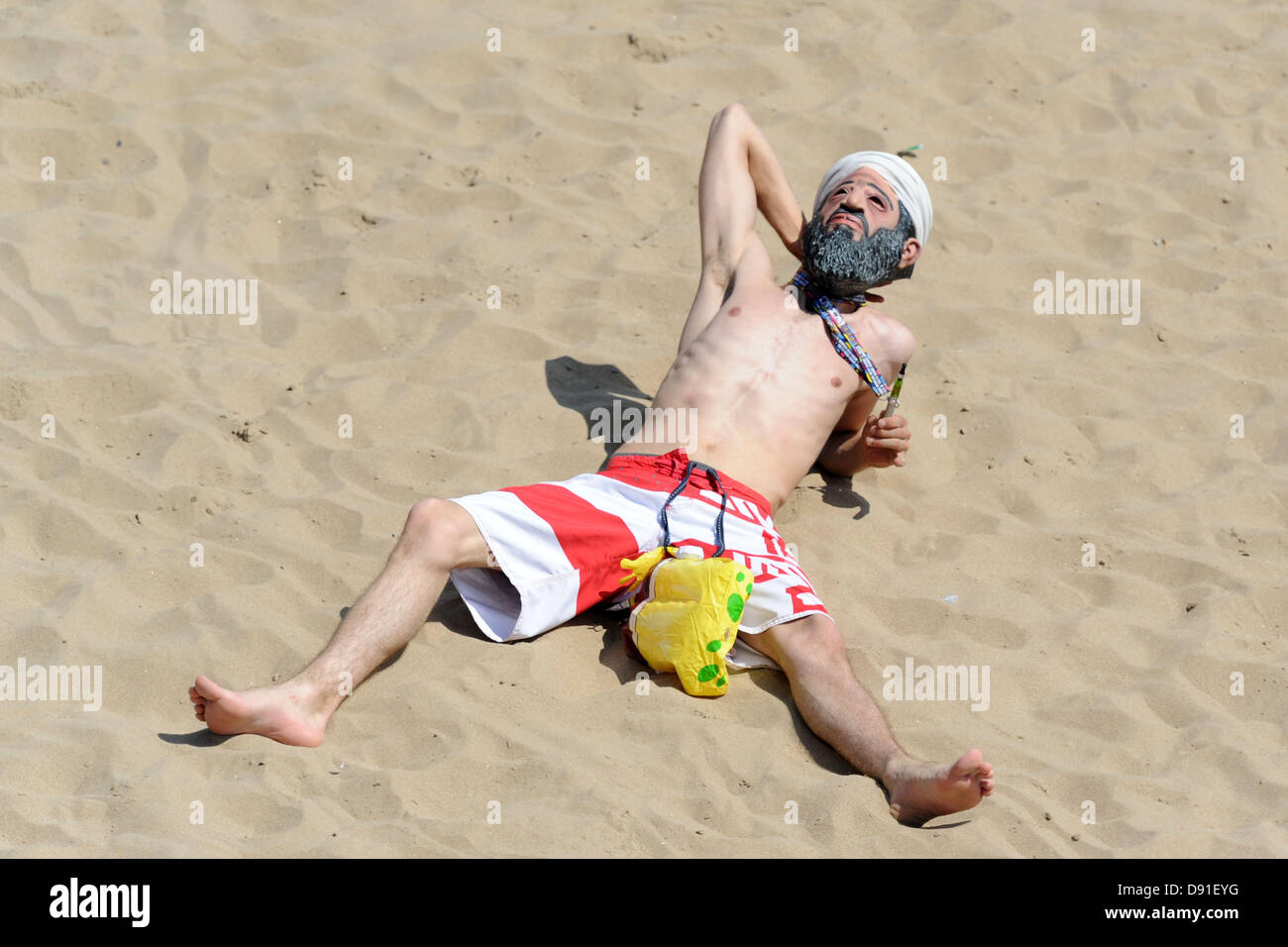 Osama bin laden hi-res stock photography and images - Alamy