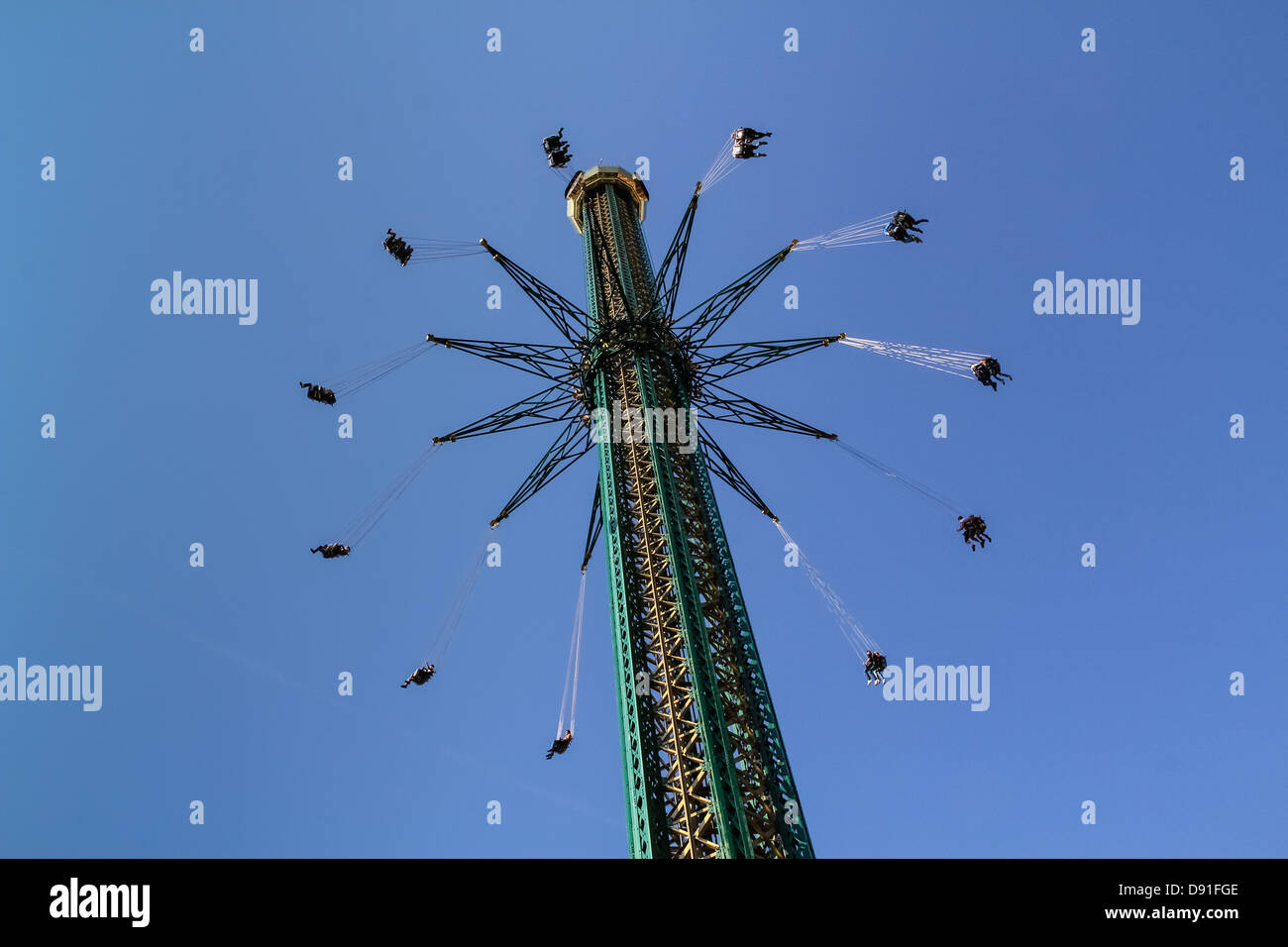 Swing amusement thrill park enjoy hi-res stock photography and images ...