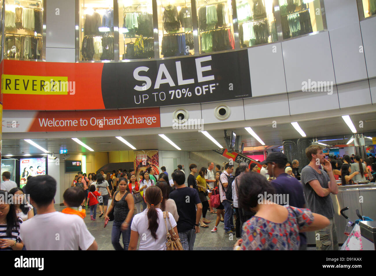 Orchard Mrt Station High Resolution Stock Photography and Images - Alamy