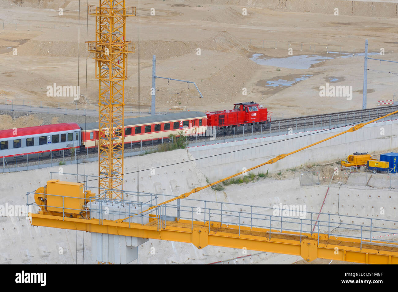 Train driving through the construction site of Vienna Central Station ...