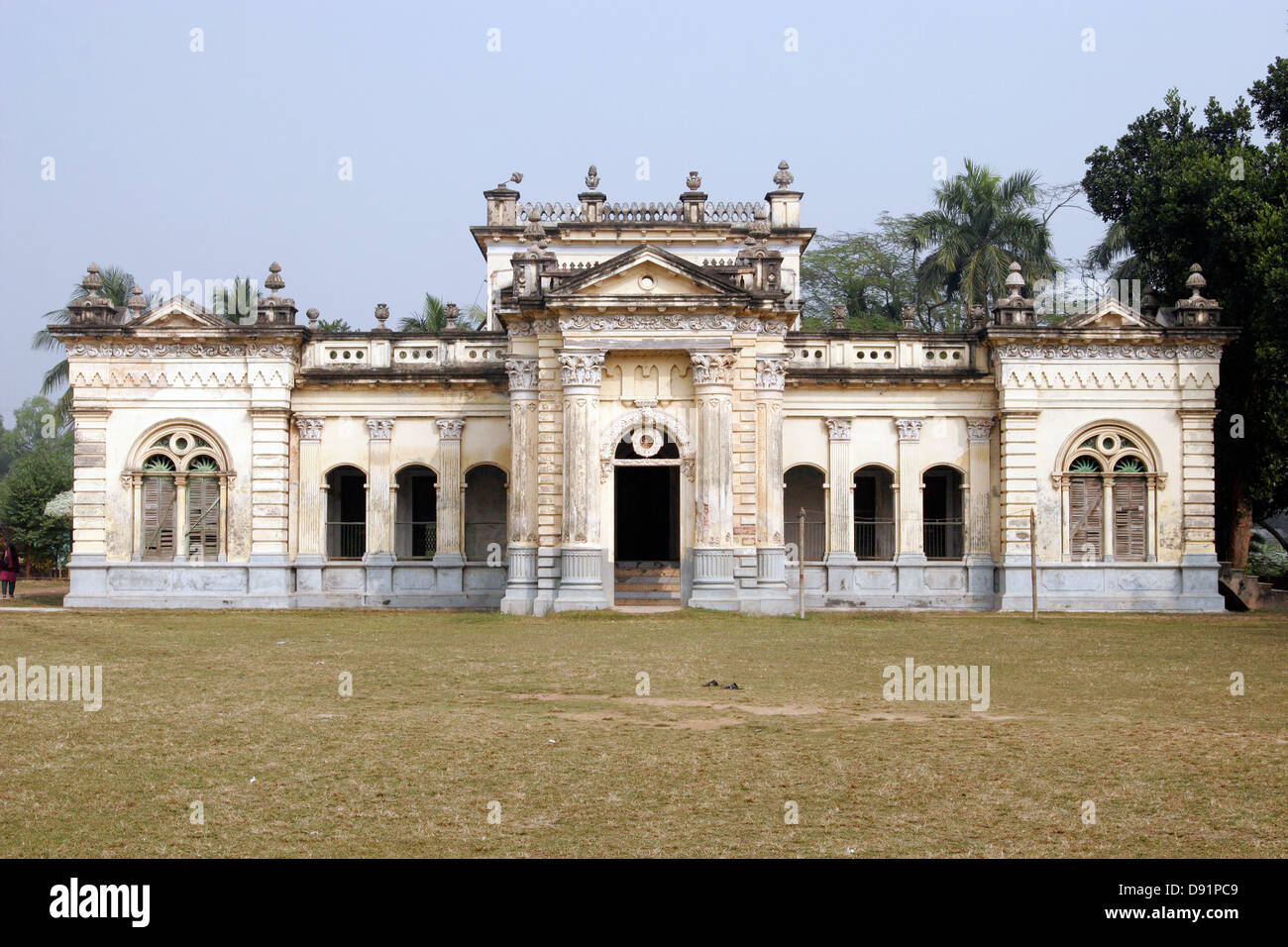 Rajshahi palace hi-res stock photography and images - Alamy