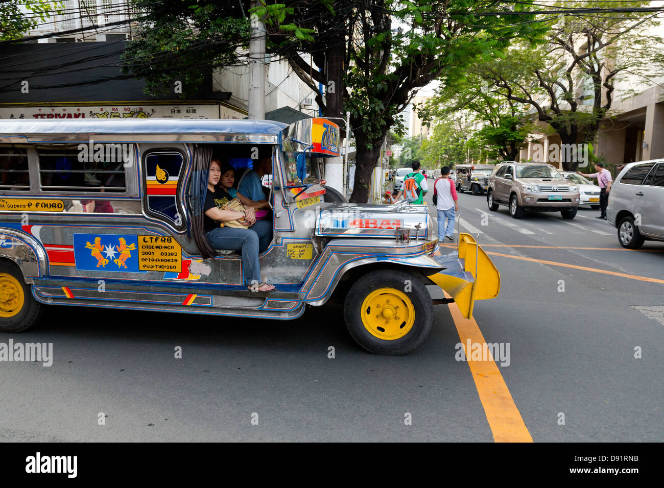 Manila jeepney hi-res stock photography and images - Alamy