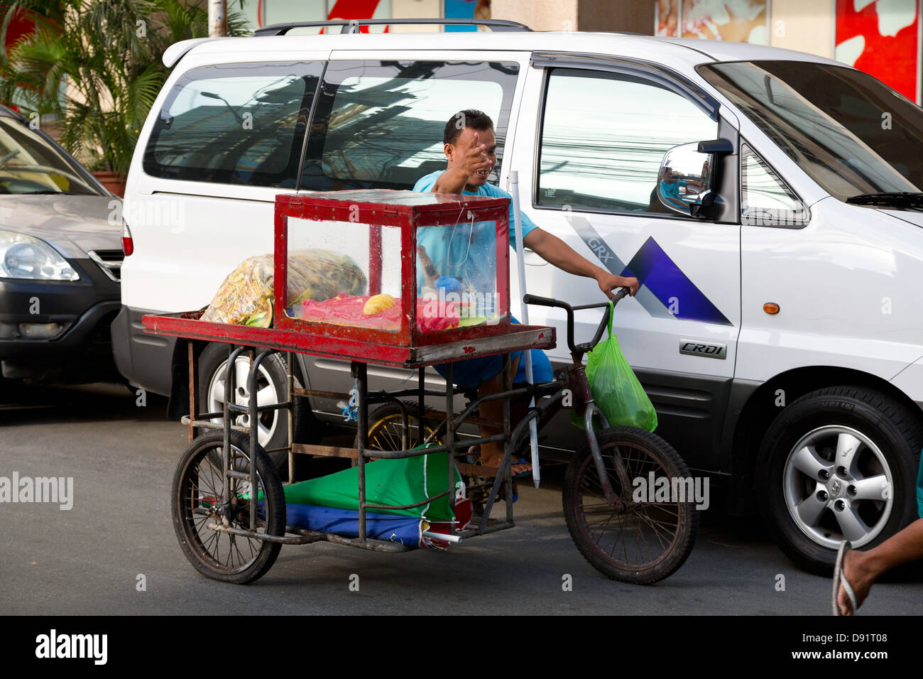 Typical Food Tricycle in Manila, Philippines Stock Photo - Alamy