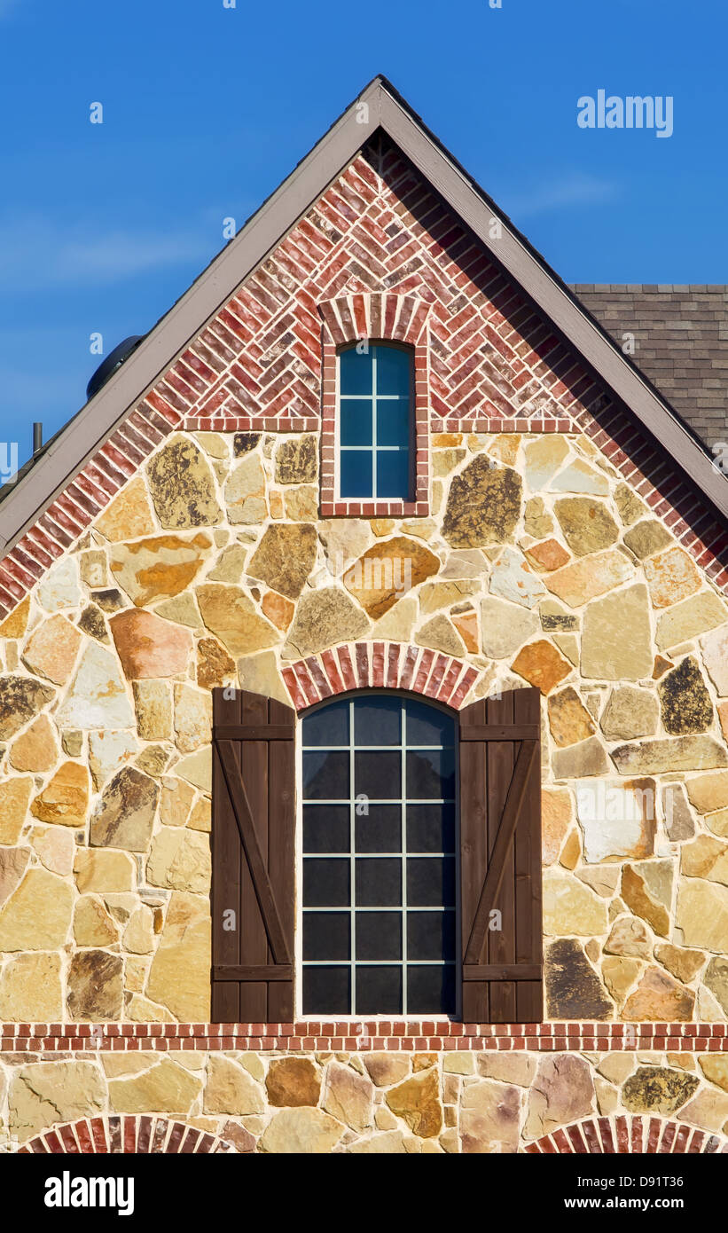 Triangle roof house hi-res stock photography and images - Alamy