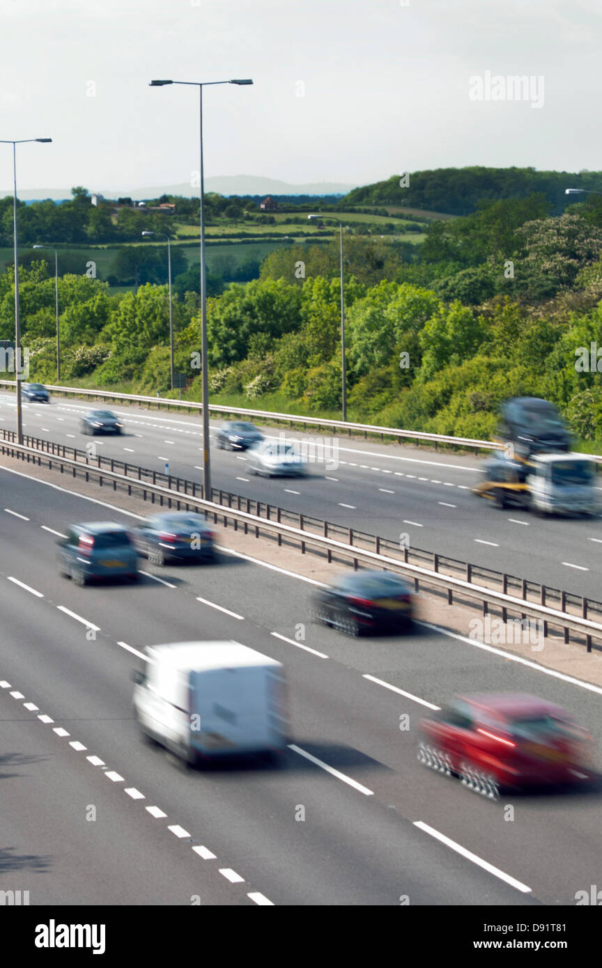 Uk road markings motorway hi-res stock photography and images - Alamy