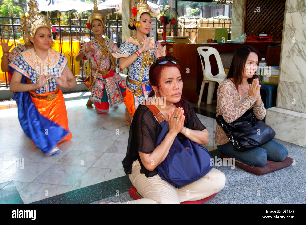 Bangkok Thailand,Thai,Pathum Wan,Ratchadamri,CentralWorld Plaza,Erawan ...