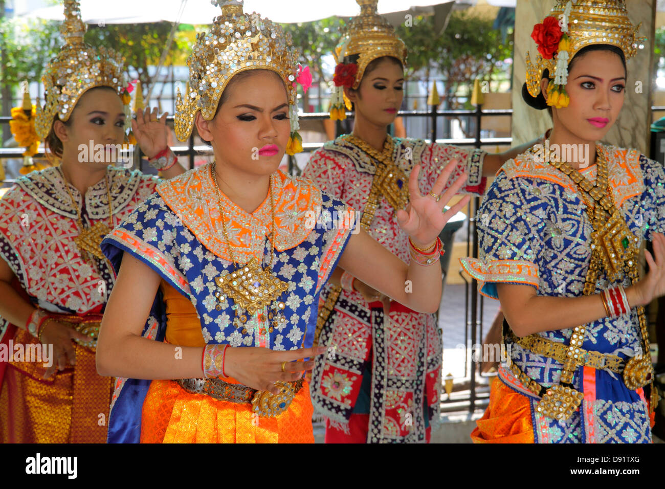 Bangkok Thailand,Thai,Pathum Wan,Ratchadamri,CentralWorld Plaza,Erawan ...