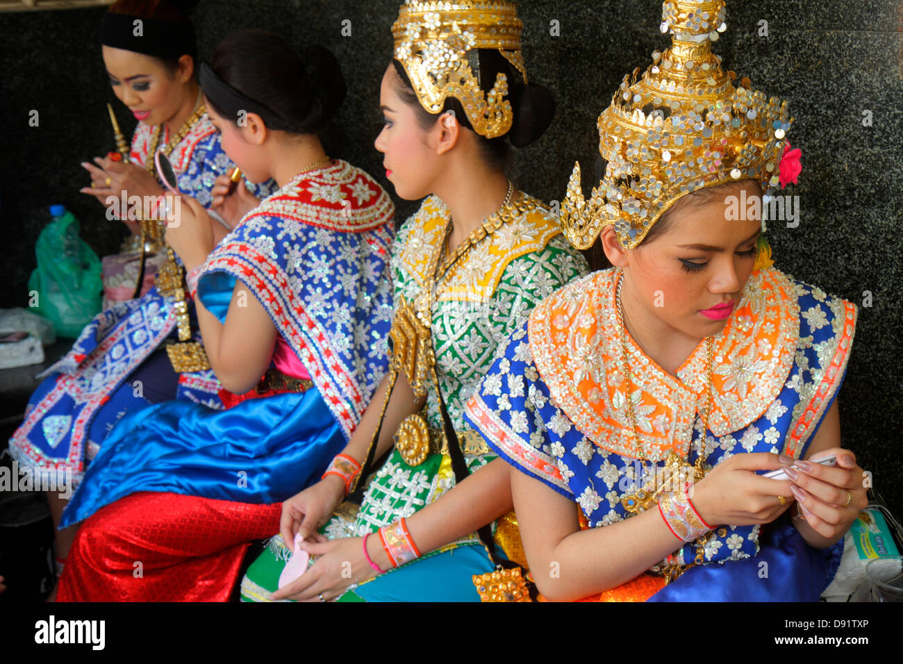 Bangkok Thailand,Thai,Pathum Wan,Ratchadamri,CentralWorld Plaza,Erawan ...